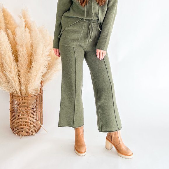 Listicle | Pants & Jumpsuits | Listicle Wide Leg Cropped Sweater Pants ...